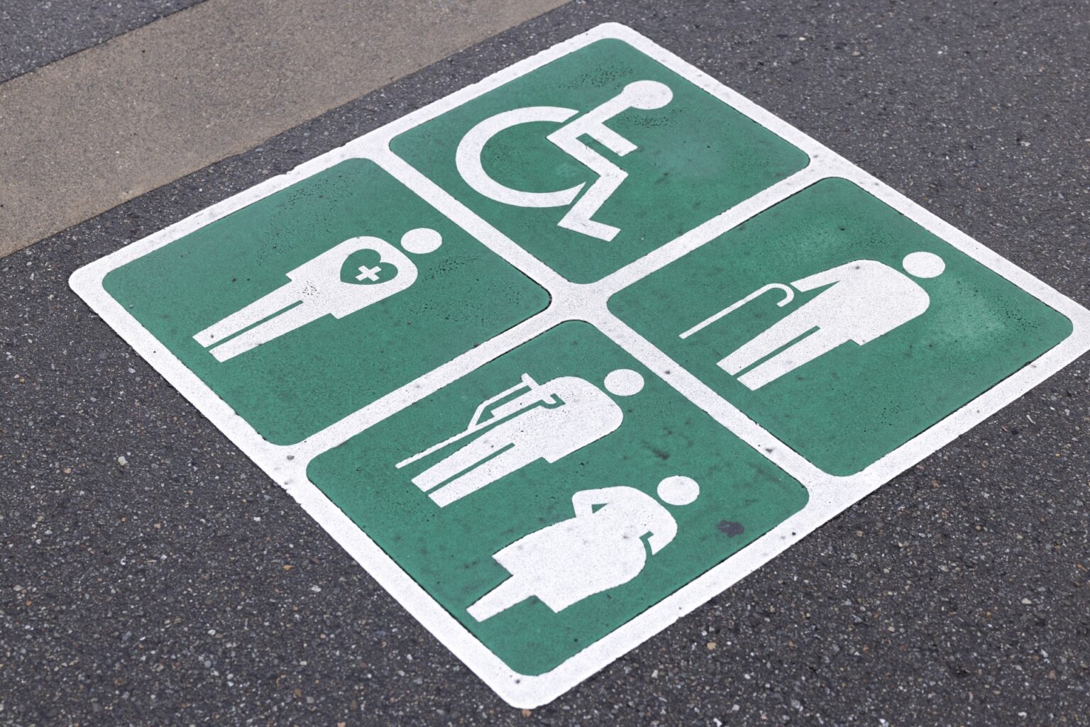 難病受給者証でおもいやり駐車場の交付が可能な県一覧 | 難病受給者証の割引でもっと楽しもう！